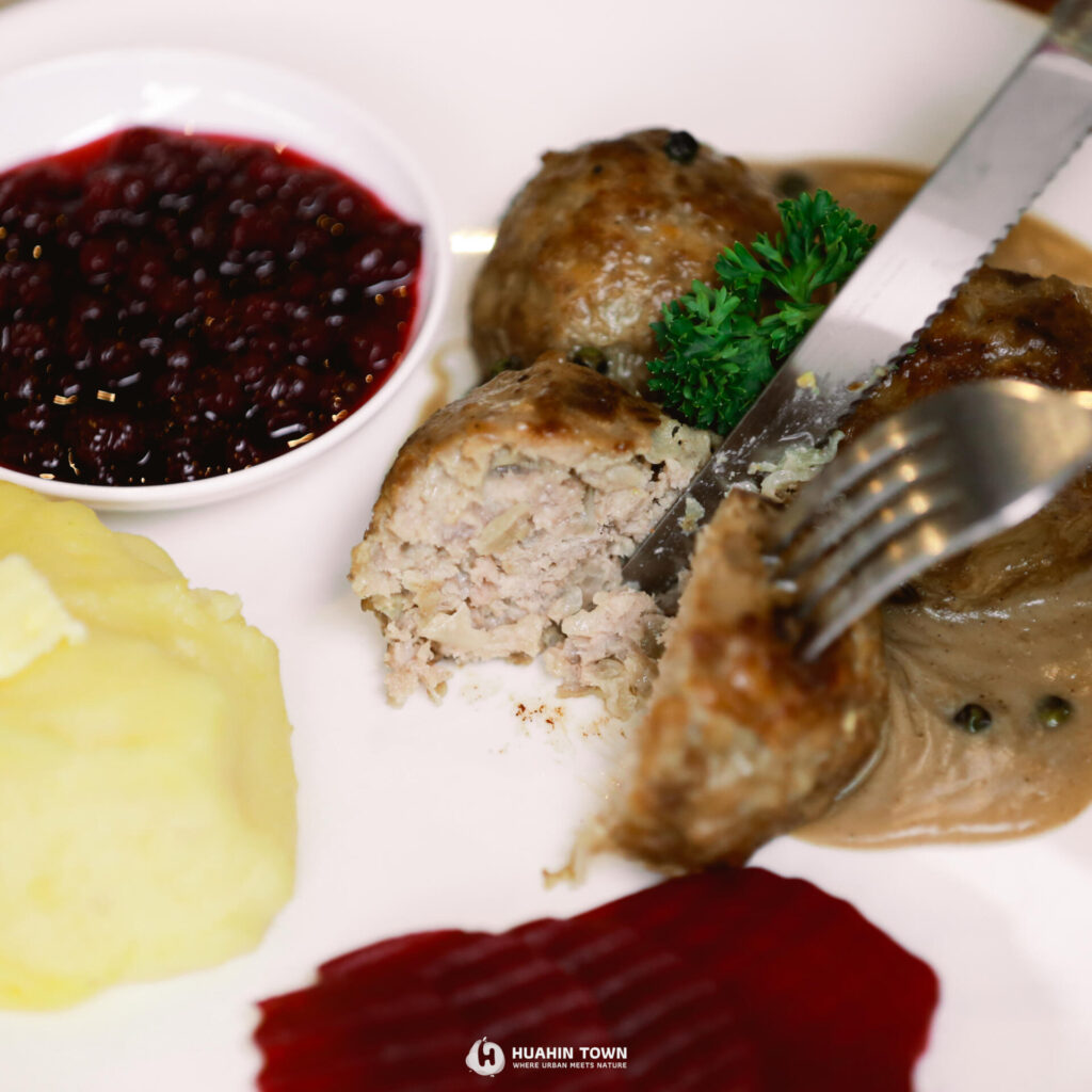 ร้านอาหารสไตล์แกนดิเนเวีย "Happy Pig Restaurant" รังสรรค์แต่ละเมนูโดย ...