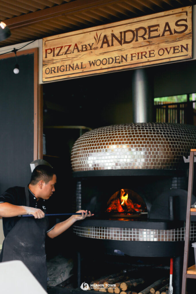 พิซซ่าเตาถ่านริมทะเลหัวหิน "Pizza By Andreas" ราคาหลักร้อย แต่วิวหลัก ...