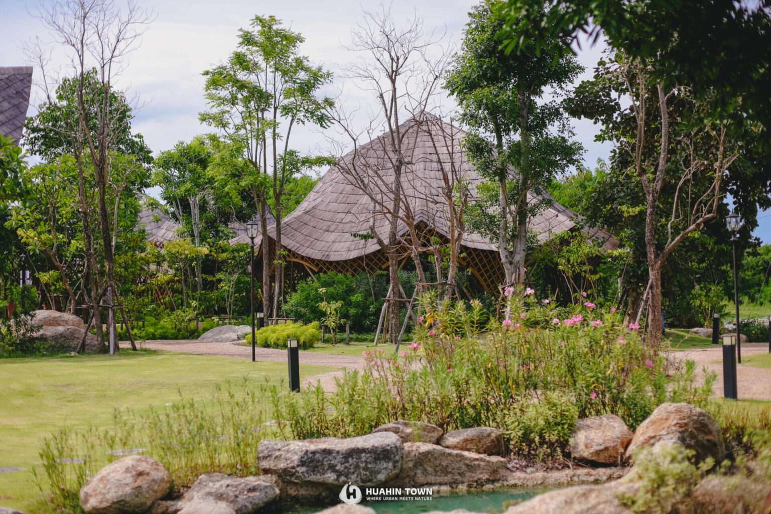 คาเฟ่เปิดใหม่หัวหิน จุดแวะเช็คอินเส้นบายพาส "Kosem Coffee Roasters ...
